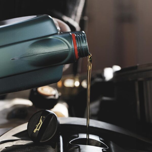 Top Oil Change & Car Care in Warren, MI | Planet Oil Centers
