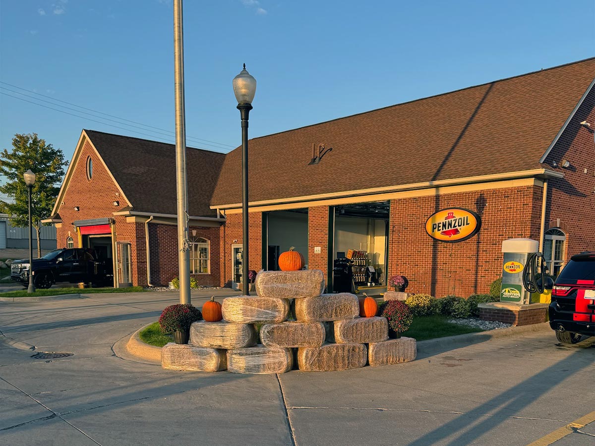 Clarkston, MI Planet Oil Change & Car Care Services